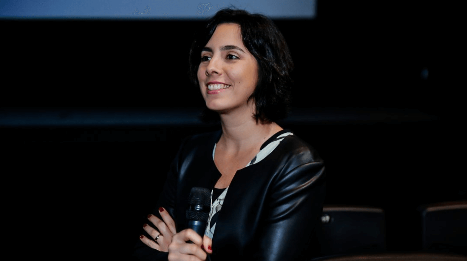 5 perguntas para Julia Rezende, diretora de “Como É Cruel Viver Assim ...