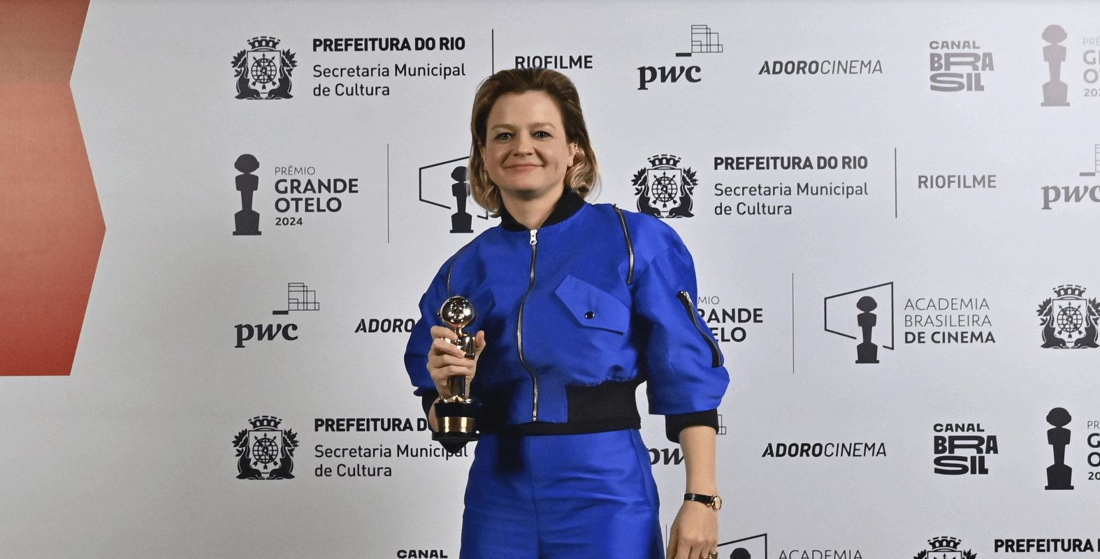 Carolina Markowicz vence três troféus no Prêmio Grande Otelo